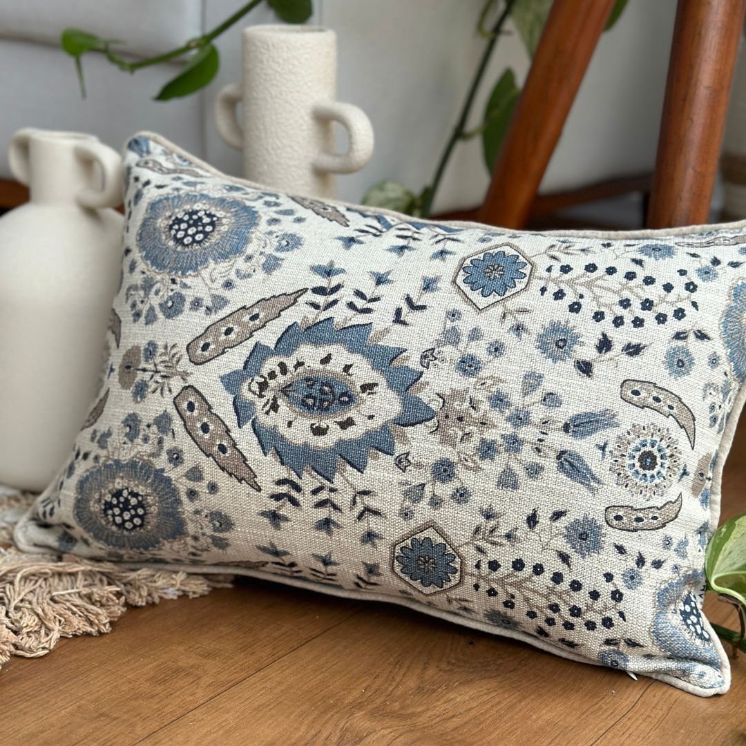 Confira Kit 3 Capas Almofadas Linho Entreposto Floral Azul